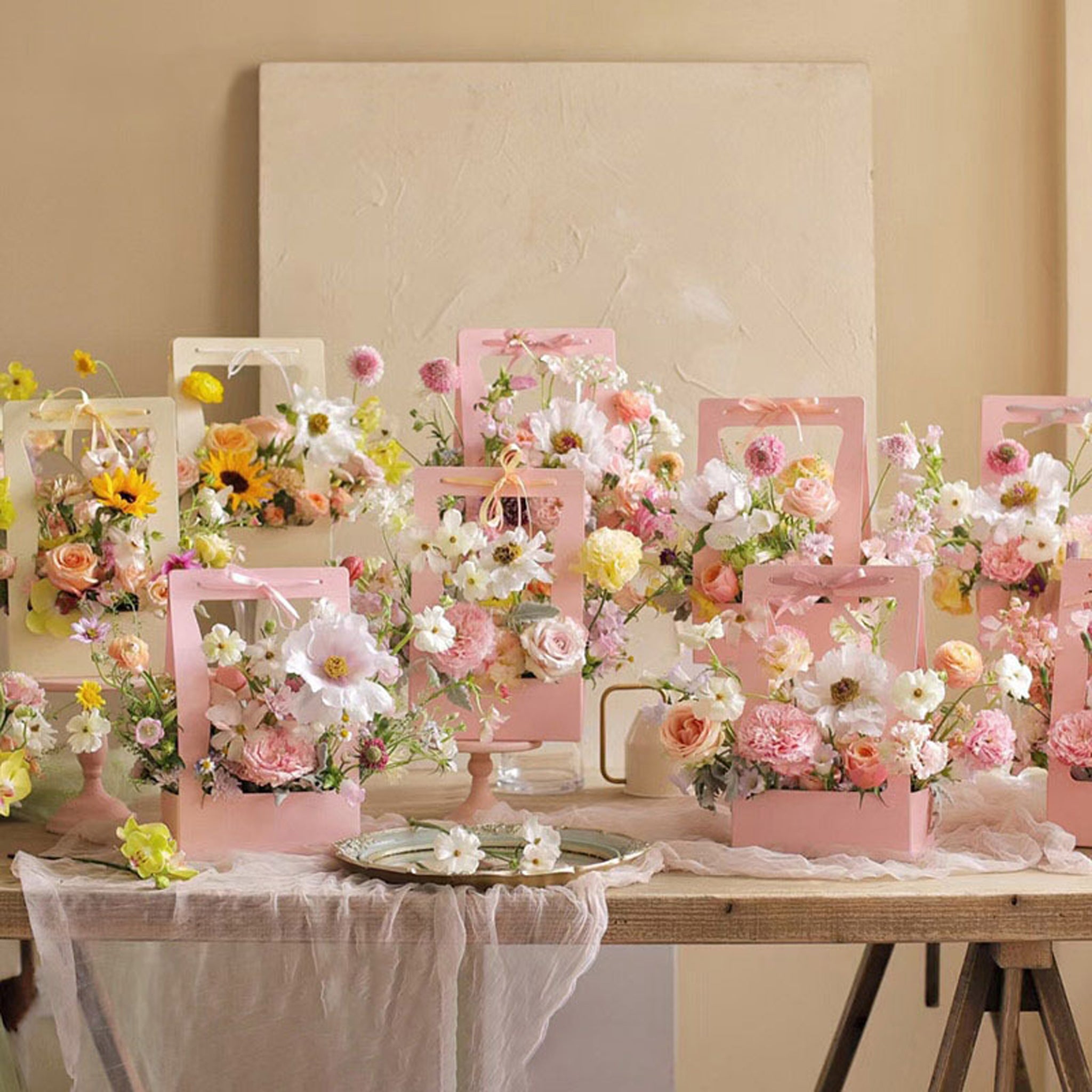 Fantakpackaging.com is one-stop online shop for all Floral Supplies ...